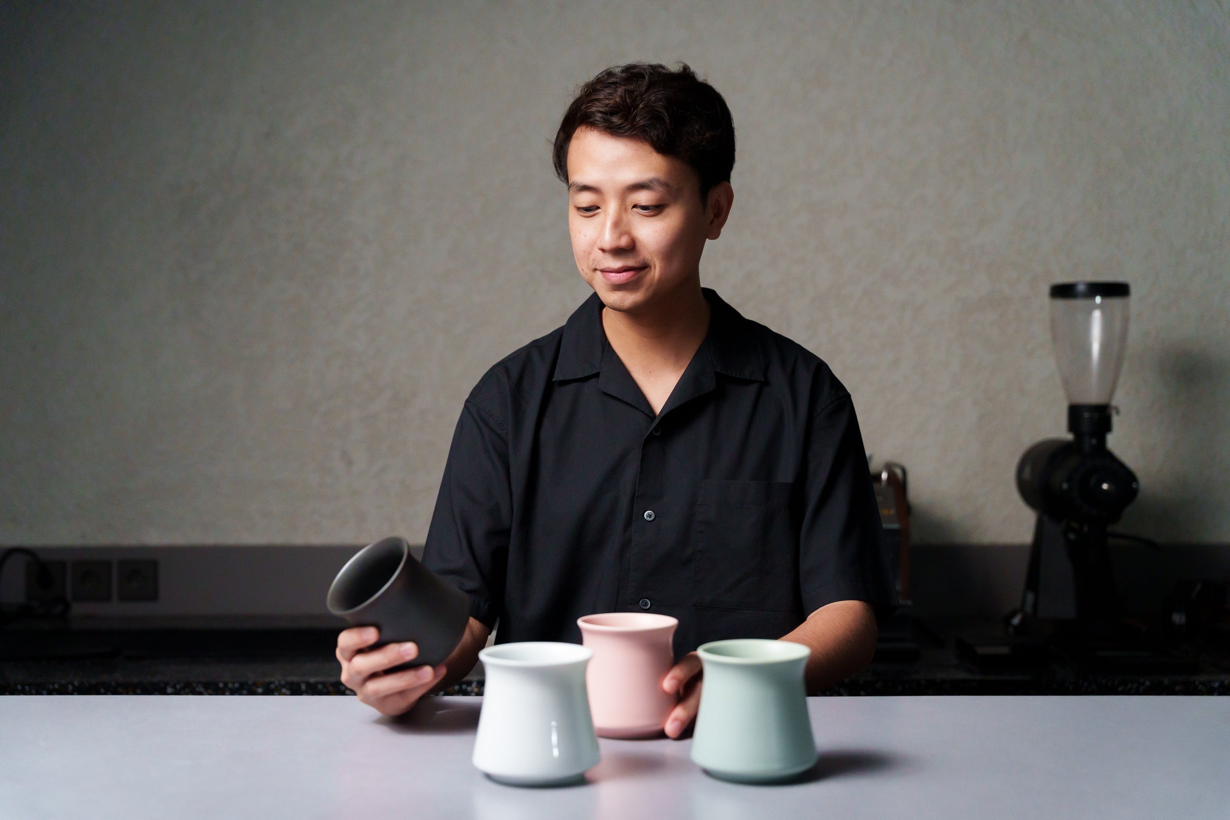 "毎日の一杯に調和を" Ryan Wibawa氏が語るハーモニーカップ – ORIGAMI Online Store